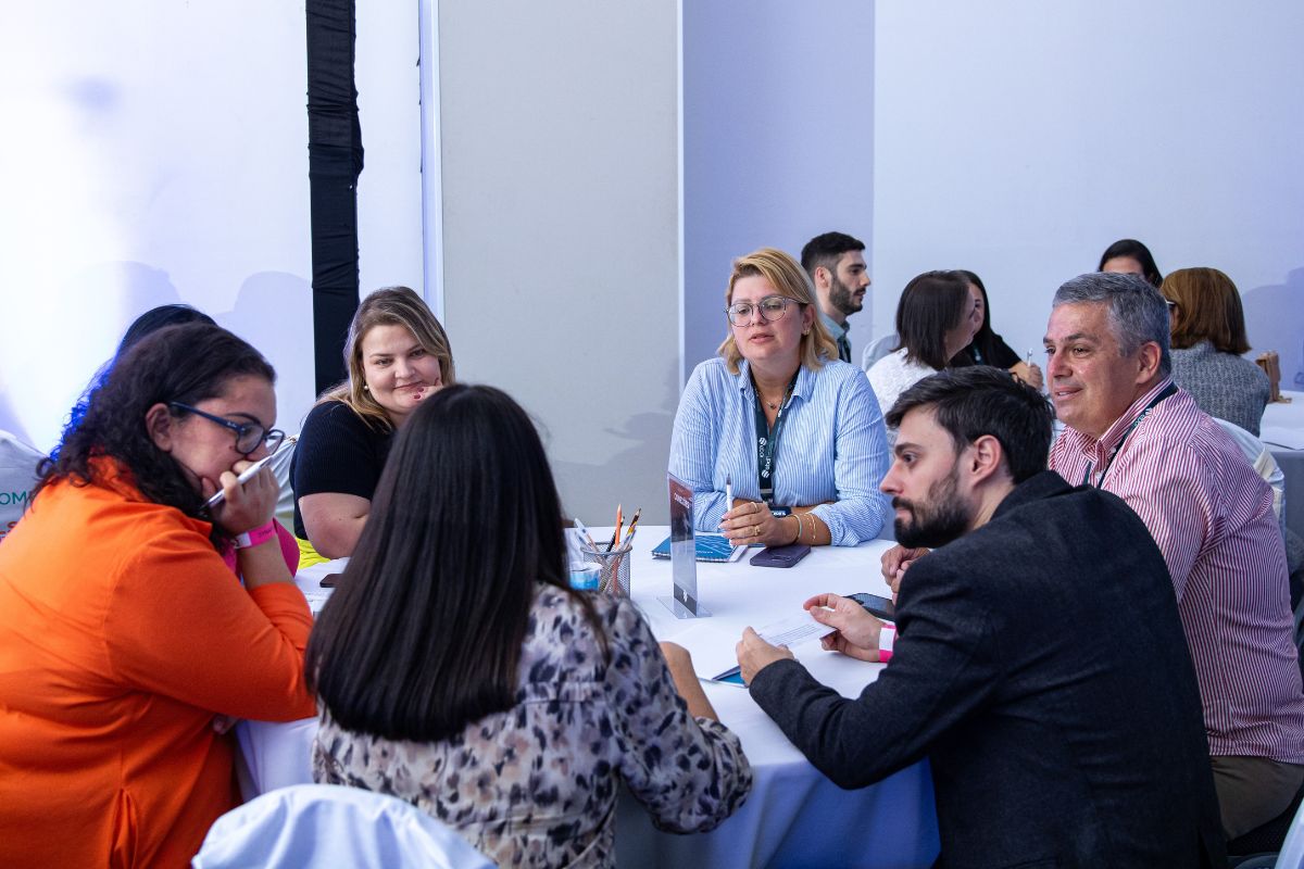 O Que é Networking Empresarial e Como Usá-lo a Seu Favor