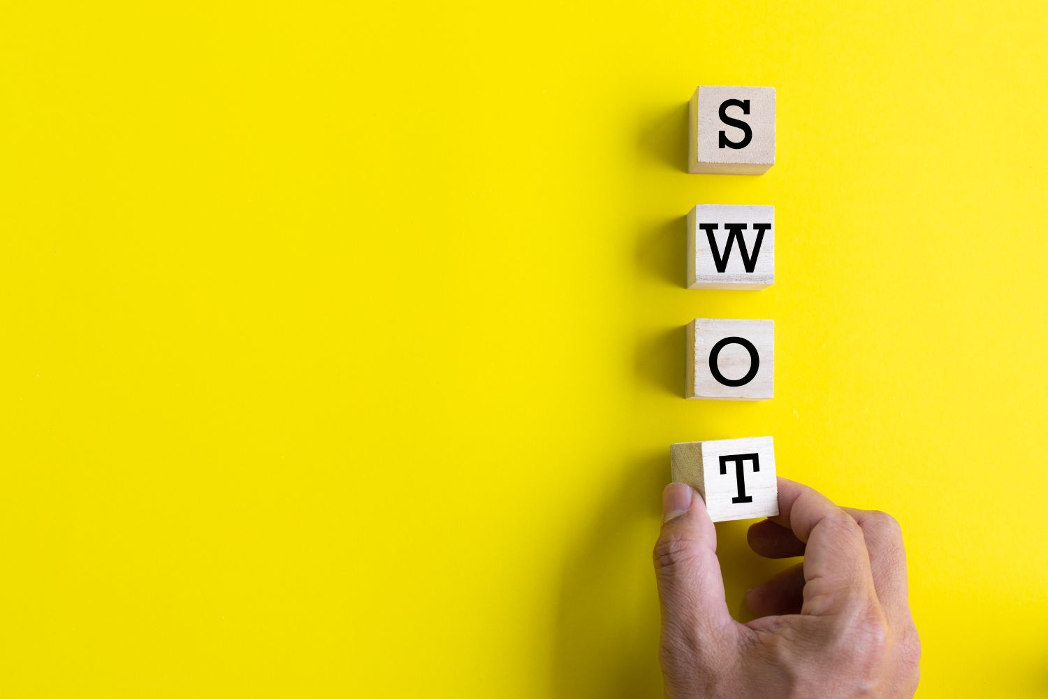 Análise SWOT Pessoal: Como Fazer e Exemplos Práticos